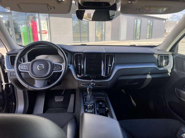 Melns Volvo XC60 2018 Panevēža, ar dzinēja tilpumu 1.97 L un nobraukumu 264 tūkst. km par 18500 €, foto 5 vietnē AUTOMOTO.COM.LV