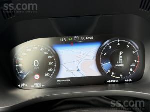 Black Volvo XC60 2018 in Riga, with an engine capacity of 2.00 L and mileage of 84 thousand km for 25500 €, photo 8 on AUTOMOTO.COM.LV