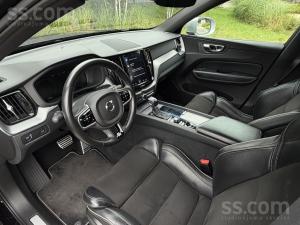 Black Volvo XC60 2018 in Riga, with an engine capacity of 2.00 L and mileage of 84 thousand km for 25500 €, photo 10 on AUTOMOTO.COM.LV
