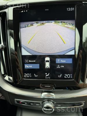 Black Volvo XC60 2018 in Riga, with an engine capacity of 2.00 L and mileage of 84 thousand km for 25500 €, photo 18 on AUTOMOTO.COM.LV