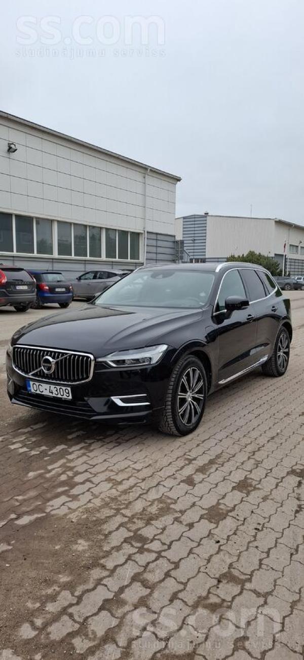 Black Volvo XC60 2018 in Riga, with an engine capacity of 2.00 L and mileage of 232 thousand km for 21950 €, photo 1 on AUTOMOTO.COM.LV