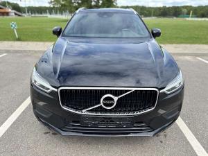Black Volvo XC60 2018 in Kaunas, with an engine capacity of 1.97 L and mileage of 322 thousand km for 16700 €, photo 5 on AUTOMOTO.COM.LV