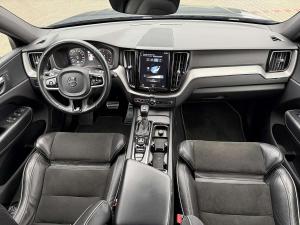 Black Volvo XC60 2018 in Siauliai, with an engine capacity of 1.97 L and mileage of 240 thousand km for 18300 €, photo 13 on AUTOMOTO.COM.LV