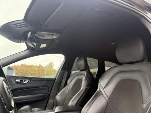 Black Volvo XC60 2018 in Siauliai, with an engine capacity of 1.97 L and mileage of 240 thousand km for 18300 €, photo 21 on AUTOMOTO.COM.LV