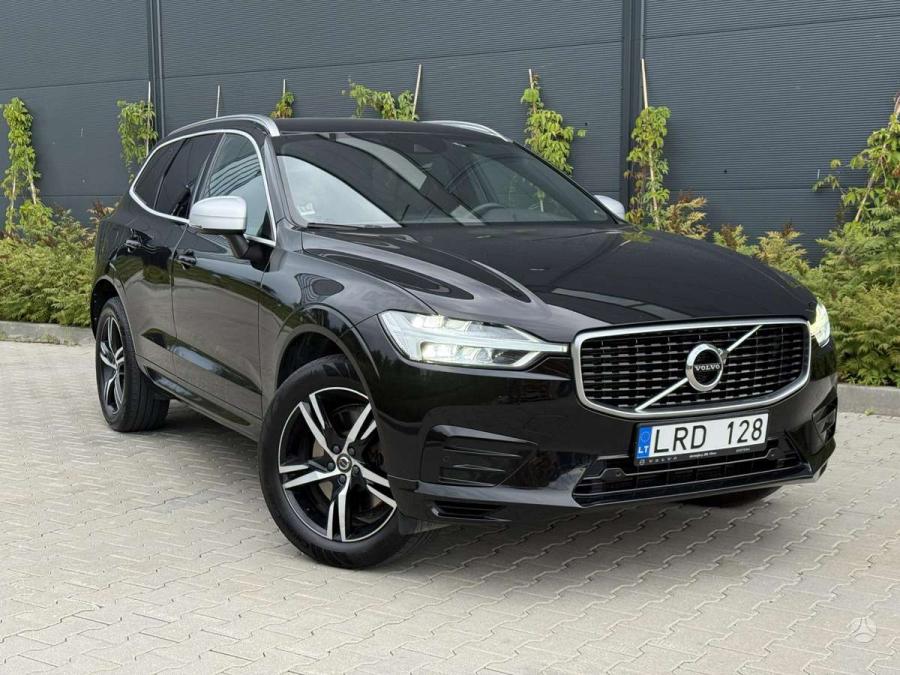 Black Volvo XC60 2018 in Vilnius, with an engine capacity of 1.97 L and mileage of 289 thousand km for 17950 €, photo 1 on AUTOMOTO.COM.LV