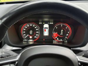 Black Volvo XC60 2018 in Vilnius, with an engine capacity of 1.97 L and mileage of 289 thousand km for 17950 €, photo 16 on AUTOMOTO.COM.LV