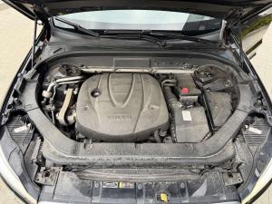 Black Volvo XC60 2018 in Vilnius, with an engine capacity of 1.97 L and mileage of 289 thousand km for 17950 €, photo 18 on AUTOMOTO.COM.LV