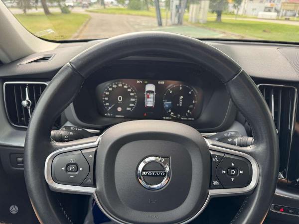 Melns Volvo XC60 2018 Tauragė, ar dzinēja tilpumu 1.97 L un nobraukumu 226 tūkst. km par 18700 €, foto 9 vietnē AUTOMOTO.COM.LV