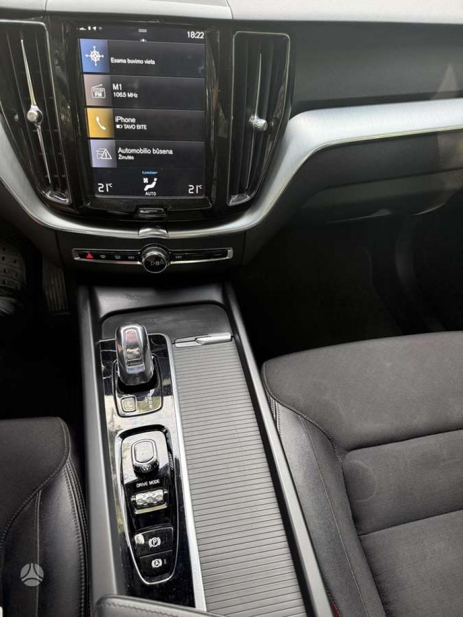 Melns Volvo XC60 2018 Klaipėda, ar dzinēja tilpumu 1.97 L un nobraukumu 270 tūkst. km par 18150 €, foto 13 vietnē AUTOMOTO.COM.LV