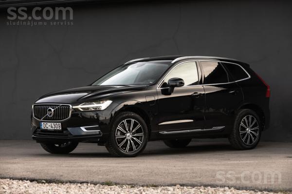 Black Volvo XC60 2018 in Jelgava, with an engine capacity of 2.00 L and mileage of 232 thousand km for 21000 €, photo 3 on AUTOMOTO.COM.LV