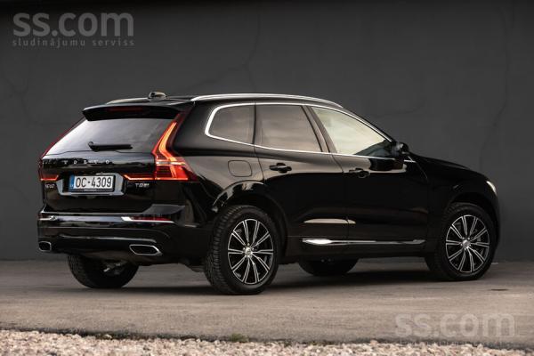 Black Volvo XC60 2018 in Jelgava, with an engine capacity of 2.00 L and mileage of 232 thousand km for 21000 €, photo 8 on AUTOMOTO.COM.LV