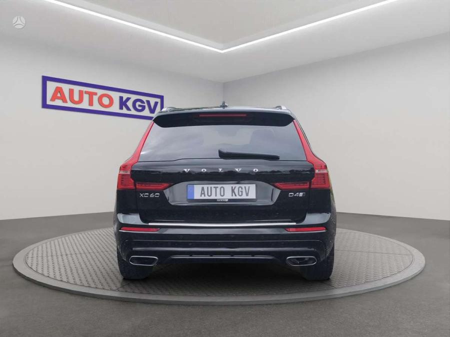 Melns Volvo XC60 2018 Viļņa, ar dzinēja tilpumu 2.00 L un nobraukumu 183 tūkst. km par 23499 €, foto 5 vietnē AUTOMOTO.COM.LV
