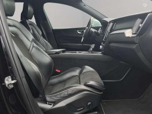 Melns Volvo XC60 2018 Viļņa, ar dzinēja tilpumu 2.00 L un nobraukumu 183 tūkst. km par 23499 €, foto 9 vietnē AUTOMOTO.COM.LV