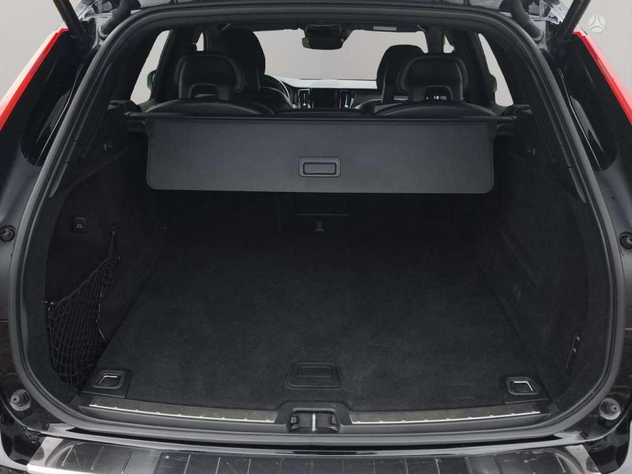 Melns Volvo XC60 2018 Viļņa, ar dzinēja tilpumu 2.00 L un nobraukumu 183 tūkst. km par 23499 €, foto 12 vietnē AUTOMOTO.COM.LV