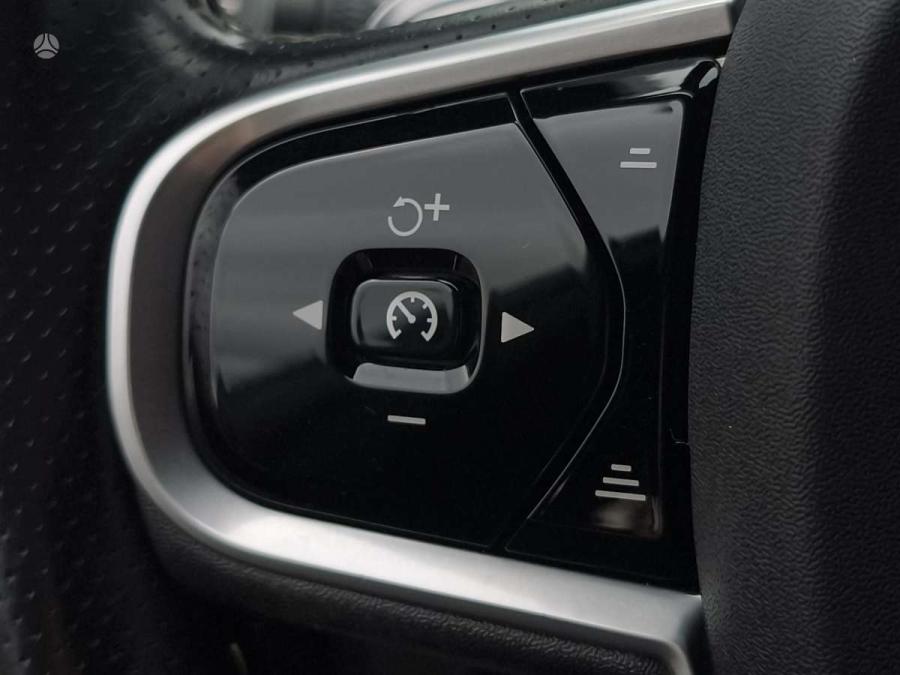 Melns Volvo XC60 2018 Viļņa, ar dzinēja tilpumu 2.00 L un nobraukumu 183 tūkst. km par 23499 €, foto 19 vietnē AUTOMOTO.COM.LV
