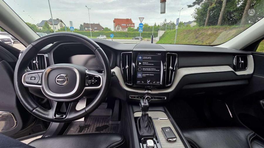 Melns Volvo XC60 2018 Klaipėda, ar dzinēja tilpumu 1.97 L un nobraukumu 207 tūkst. km par 20750 €, foto 11 vietnē AUTOMOTO.COM.LV