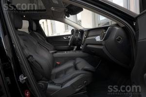 Melns Volvo XC60 2018 Jelgava, ar dzinēja tilpumu 2.00 L un nobraukumu 290 tūkst. km par 22500 €, foto 9 vietnē AUTOMOTO.COM.LV