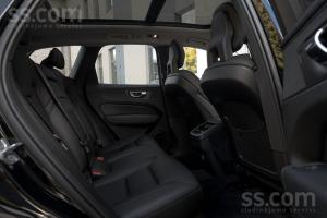 Melns Volvo XC60 2018 Jelgava, ar dzinēja tilpumu 2.00 L un nobraukumu 290 tūkst. km par 22500 €, foto 12 vietnē AUTOMOTO.COM.LV