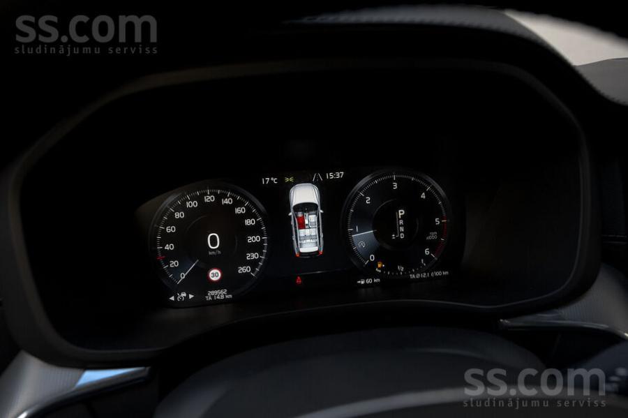 Melns Volvo XC60 2018 Jelgava, ar dzinēja tilpumu 2.00 L un nobraukumu 290 tūkst. km par 22500 €, foto 21 vietnē AUTOMOTO.COM.LV