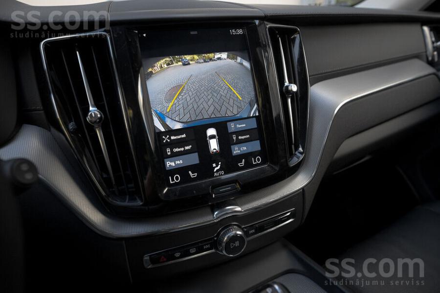 Melns Volvo XC60 2018 Jelgava, ar dzinēja tilpumu 2.00 L un nobraukumu 290 tūkst. km par 22500 €, foto 24 vietnē AUTOMOTO.COM.LV