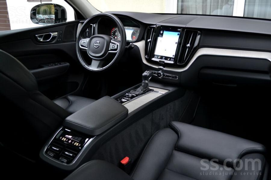 Black Volvo XC60 2018 in Tukums, with an engine capacity of 2.00 L and mileage of 254 thousand km for 20990 €, photo 13 on AUTOMOTO.COM.LV