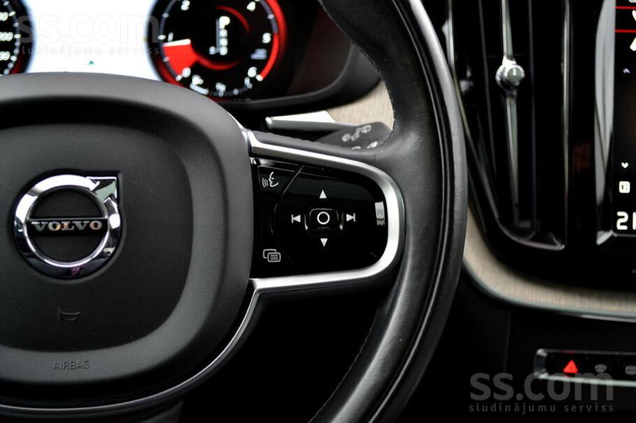 Black Volvo XC60 2018 in Tukums, with an engine capacity of 2.00 L and mileage of 254 thousand km for 20990 €, photo 26 on AUTOMOTO.COM.LV