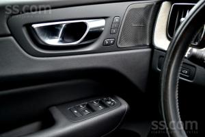 Black Volvo XC60 2018 in Tukums, with an engine capacity of 2.00 L and mileage of 254 thousand km for 20990 €, photo 29 on AUTOMOTO.COM.LV