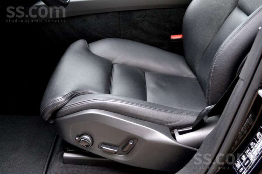 Black Volvo XC60 2018 in Tukums, with an engine capacity of 2.00 L and mileage of 254 thousand km for 20990 €, photo 31 on AUTOMOTO.COM.LV
