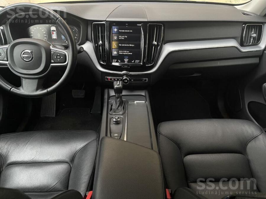 Black Volvo XC60 2019 in Riga, with an engine capacity of 2.00 L and mileage of 0 thousand km for 23500 €, photo 5 on AUTOMOTO.COM.LV