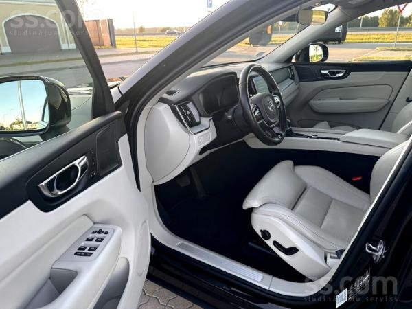 Black Volvo XC60 2019 in Riga, with an engine capacity of 2.00 L and mileage of 149 thousand km for 29500 €, photo 7 on AUTOMOTO.COM.LV