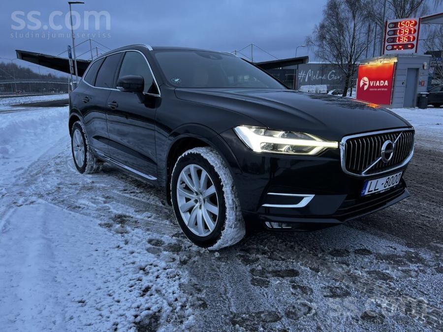 Black Volvo XC60 2019 in Jelgava, with an engine capacity of 2.00 L and mileage of 268 thousand km for 22300 €, photo 3 on AUTOMOTO.COM.LV