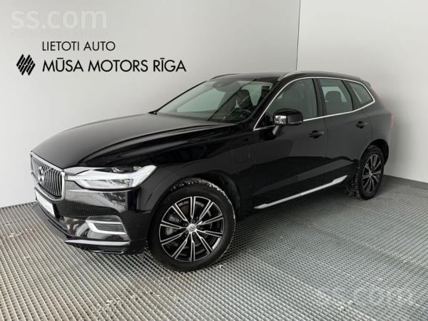 Black Volvo XC60 2019 in Riga, with an engine capacity of 2.00 L and mileage of 127 thousand km for 32490 €, photo 1 on AUTOMOTO.COM.LV