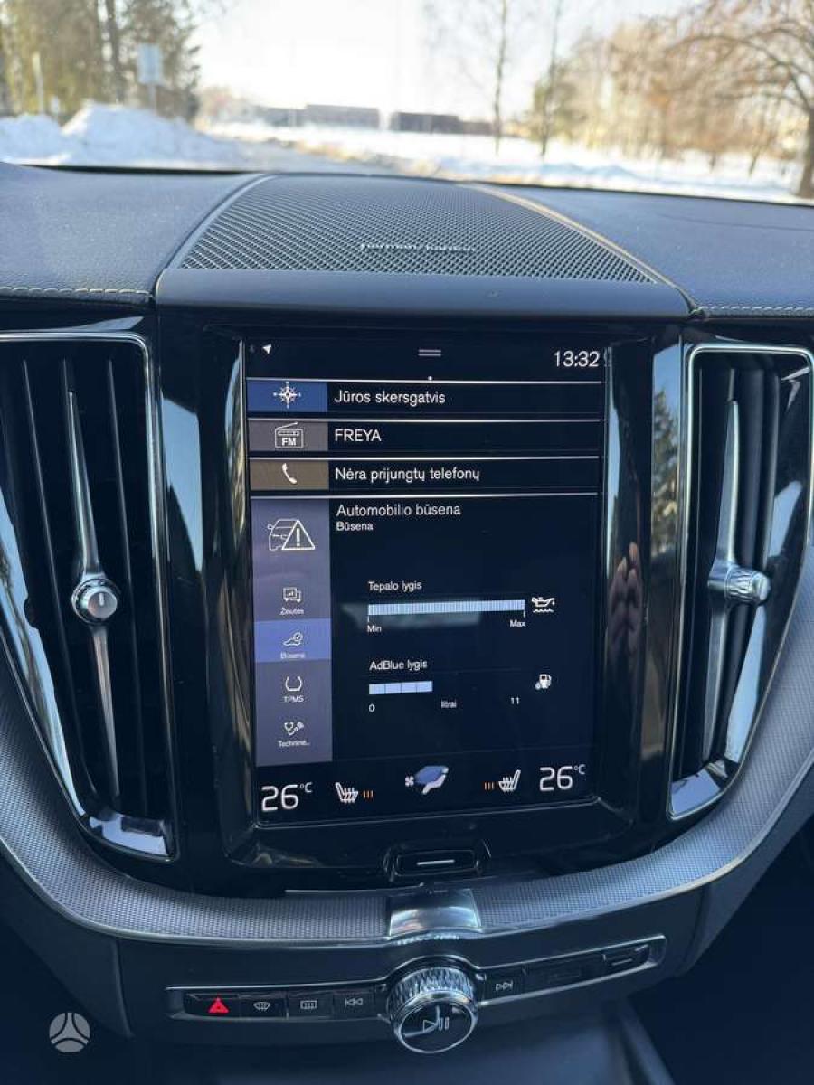 Черный Вольво ХС60 2019 в Таураге, объемом двигателя 1.97 л и пробегом 210 тыс. км за 20600 €, фото 20 на AUTOMOTO.COM.LV