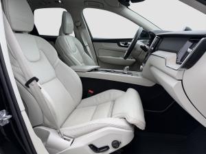 Melns Volvo XC60 2019 Pērnava, ar dzinēja tilpumu 1.97 L un nobraukumu 126 tūkst. km par 31900 €, foto 6 vietnē AUTOMOTO.COM.LV