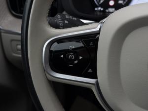 Melns Volvo XC60 2019 Pērnava, ar dzinēja tilpumu 1.97 L un nobraukumu 126 tūkst. km par 31900 €, foto 23 vietnē AUTOMOTO.COM.LV