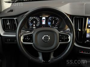 Melns Volvo XC60 2019 Valmiera, ar dzinēja tilpumu 2.00 L un nobraukumu 183 tūkst. km par 23900 €, foto 10 vietnē AUTOMOTO.COM.LV