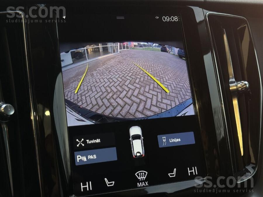 Melns Volvo XC60 2019 Valmiera, ar dzinēja tilpumu 2.00 L un nobraukumu 183 tūkst. km par 23900 €, foto 16 vietnē AUTOMOTO.COM.LV