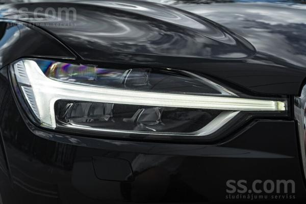 Black Volvo XC60 2019 in Riga, with an engine capacity of 2.00 L and mileage of 0 thousand km for 15500 €, photo 10 on AUTOMOTO.COM.LV