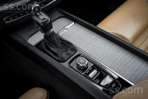 Melns Volvo XC60 2019 Rīga, ar dzinēja tilpumu 2.00 L un nobraukumu 0 tūkst. km par 15500 €, foto 22 vietnē AUTOMOTO.COM.LV