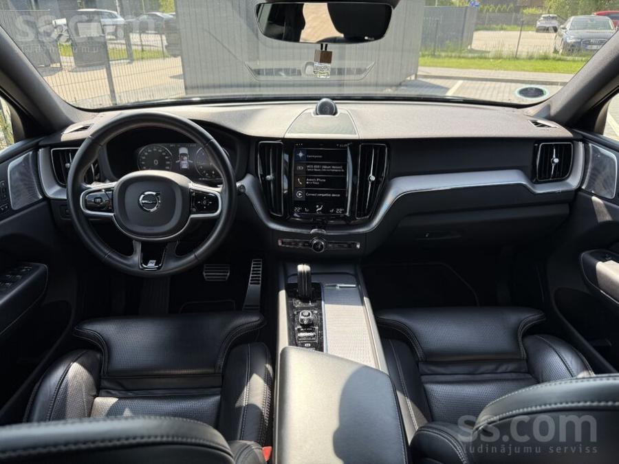 Melns Volvo XC60 2019 Rīga, ar dzinēja tilpumu 2.00 L un nobraukumu 130 tūkst. km par 28000 €, foto 14 vietnē AUTOMOTO.COM.LV