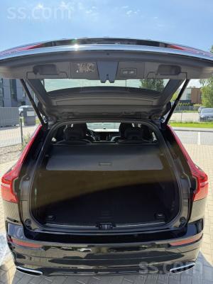 Melns Volvo XC60 2019 Rīga, ar dzinēja tilpumu 2.00 L un nobraukumu 130 tūkst. km par 28000 €, foto 17 vietnē AUTOMOTO.COM.LV