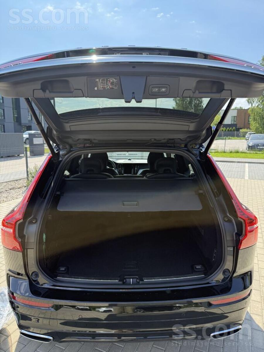 Melns Volvo XC60 2019 Rīga, ar dzinēja tilpumu 2.00 L un nobraukumu 130 tūkst. km par 28000 €, foto 17 vietnē AUTOMOTO.COM.LV