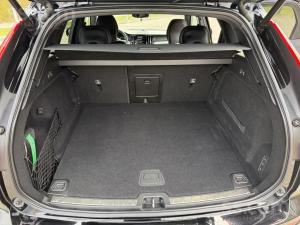 Melns Volvo XC60 2019 Rīga, ar dzinēja tilpumu 2.00 L un nobraukumu 130 tūkst. km par 28000 €, foto 24 vietnē AUTOMOTO.COM.LV