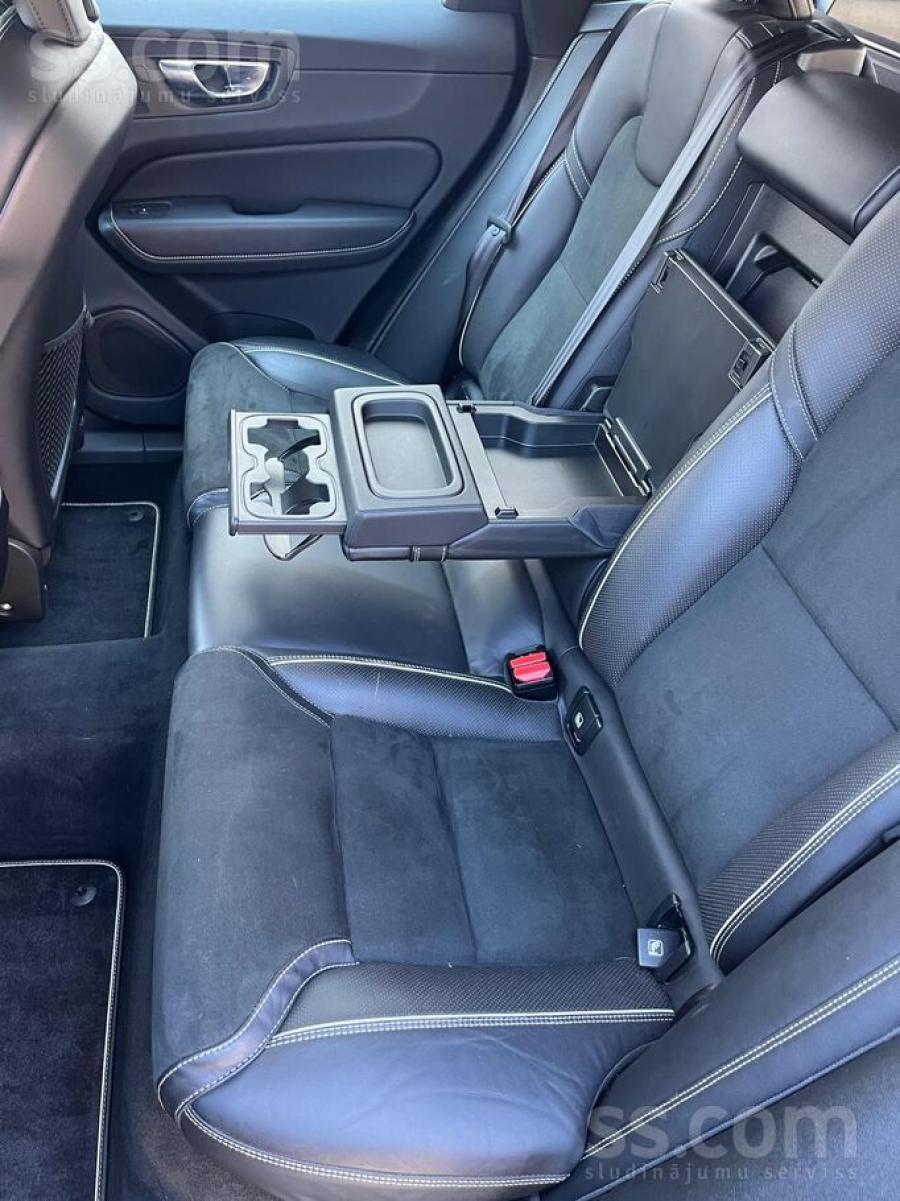 Melns Volvo XC60 2019 Rīga, ar dzinēja tilpumu 2.00 L un nobraukumu 0 tūkst. km par 19990 €, foto 13 vietnē AUTOMOTO.COM.LV
