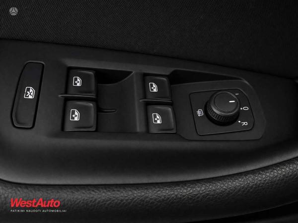Melns Volvo XC60 2019 Klaipėda, ar dzinēja tilpumu 1.97 L un nobraukumu 195 tūkst. km par 20956 €, foto 5 vietnē AUTOMOTO.COM.LV