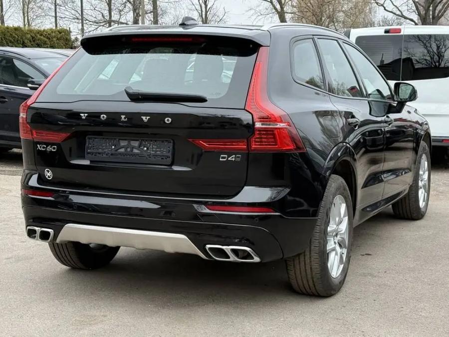 Black Volvo XC60 2019 in Riga, with an engine capacity of 2.00 L and mileage of 109 thousand km for 23800 €, photo 5 on AUTOMOTO.COM.LV