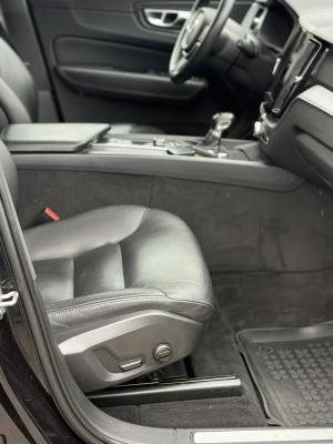 Black Volvo XC60 2019 in Riga, with an engine capacity of 2.00 L and mileage of 109 thousand km for 23800 €, photo 7 on AUTOMOTO.COM.LV