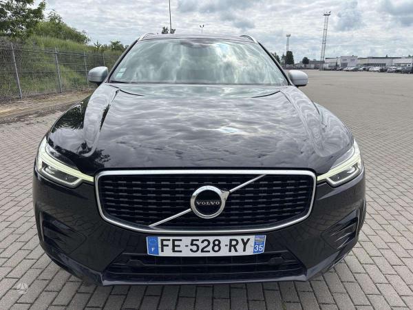 Black Volvo XC60 2019 in Marijampole, with an engine capacity of 1.97 L and mileage of 262 thousand km for 17490 €, photo 2 on AUTOMOTO.COM.LV