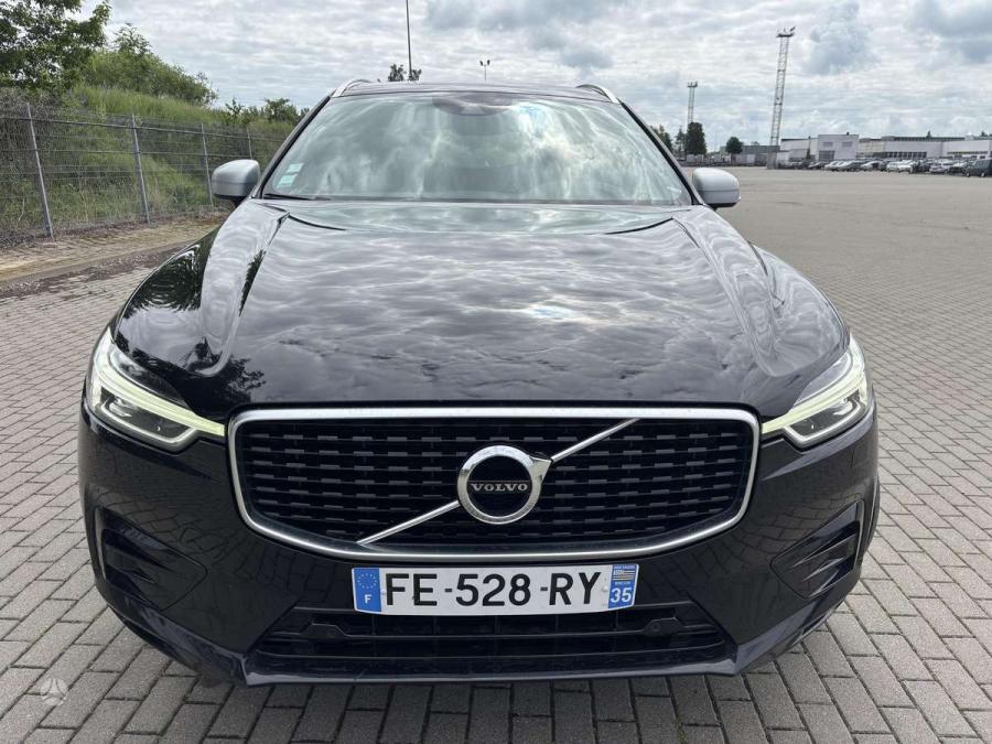 Melns Volvo XC60 2019 Marijampole, ar dzinēja tilpumu 1.97 L un nobraukumu 262 tūkst. km par 17490 €, foto 3 vietnē AUTOMOTO.COM.LV