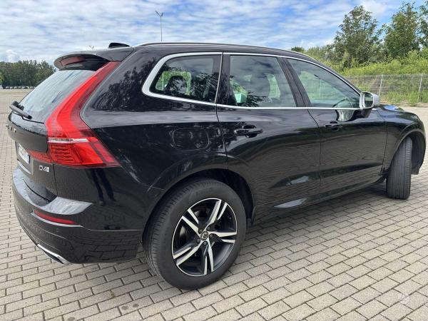 Black Volvo XC60 2019 in Marijampole, with an engine capacity of 1.97 L and mileage of 262 thousand km for 17490 €, photo 5 on AUTOMOTO.COM.LV